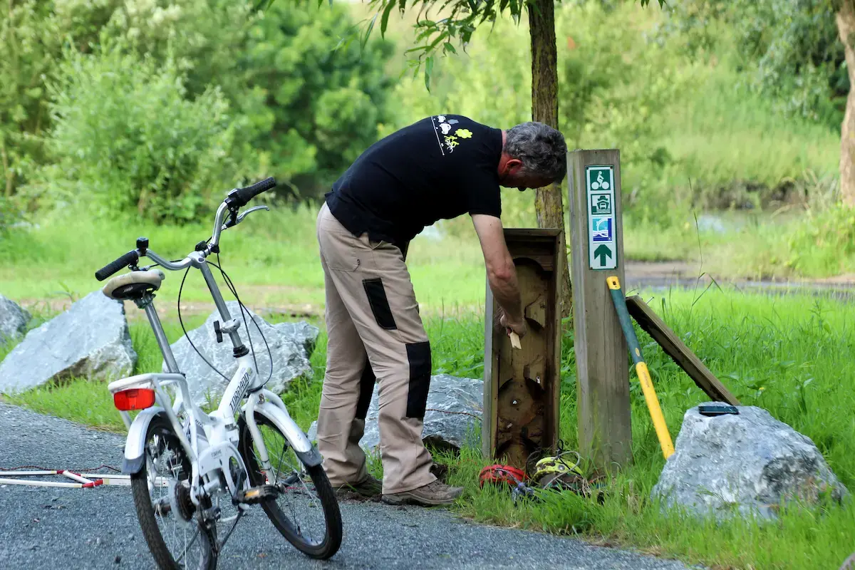 Installation, maintenance, and customer support | Eco-Counter